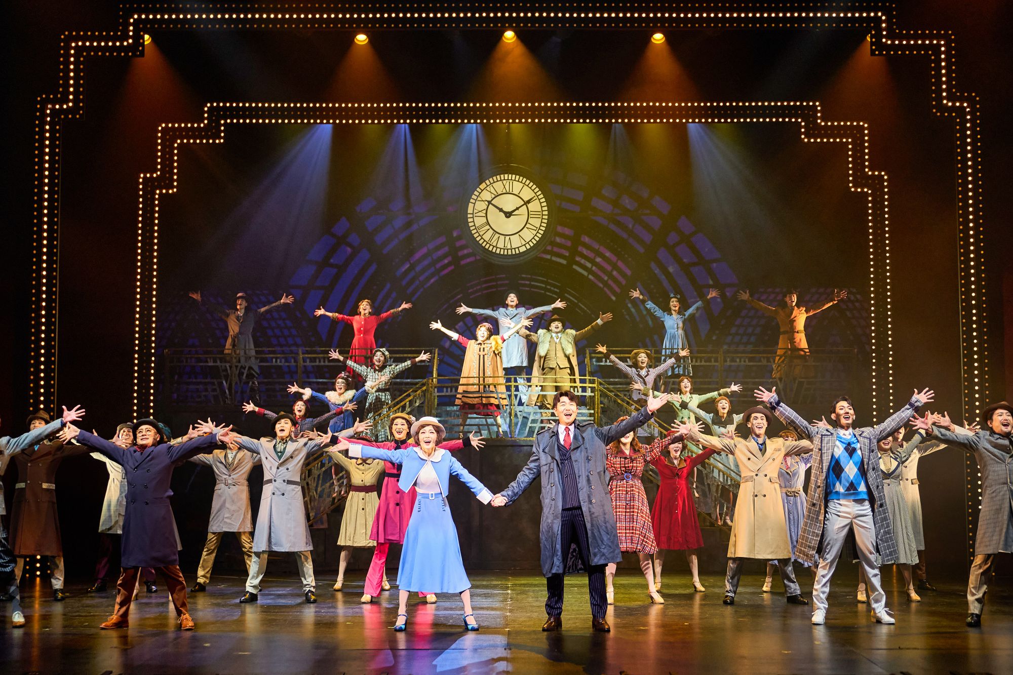 [CJ ENM 엔터] 42번가 공연사진 01 – CJ미디어라이브러리