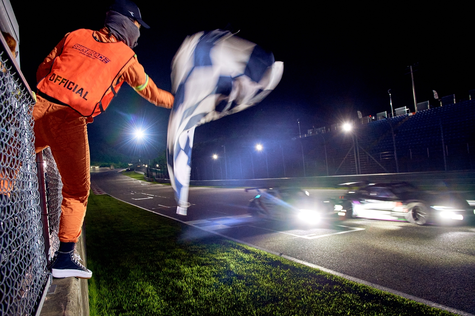 [CJ대한통운] 인제 나이트 레이스 슈퍼 6000 클래스 마지막 랩 – CJ미디어라이브러리