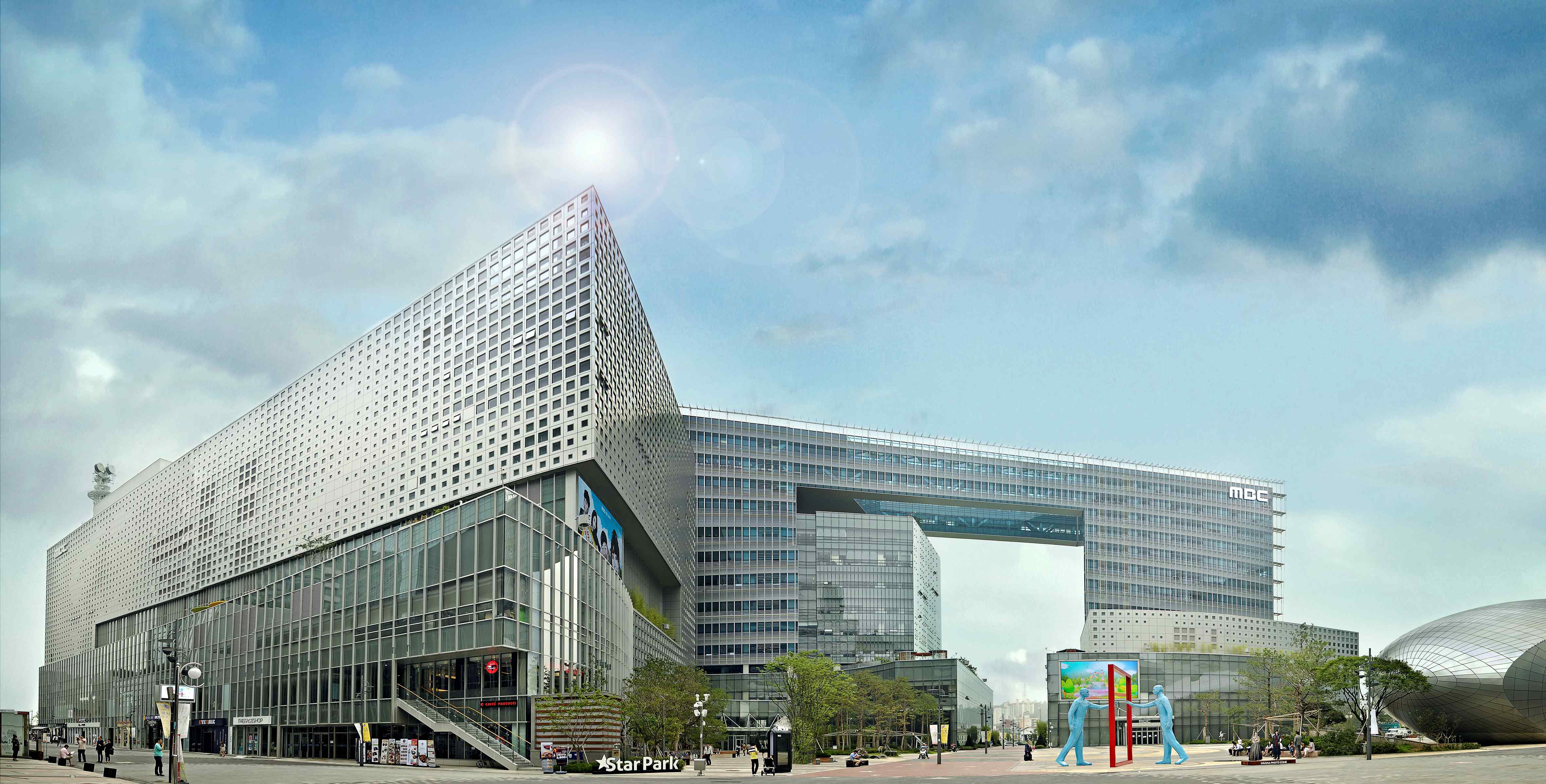 [CJ올리브네트웍스] MBC 차세대 제작NPS 구축 사업 수주_MBC 상암 사옥 전경 – CJ미디어라이브러리