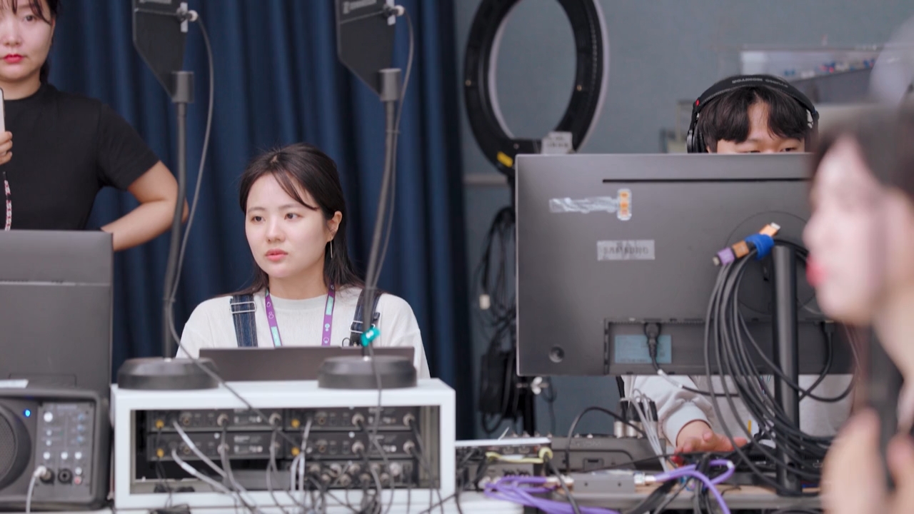 ‘라방’의 역사를 새로 쓰다, 라이브커머스PD 정유진 님 이야기 – CJ 뉴스룸