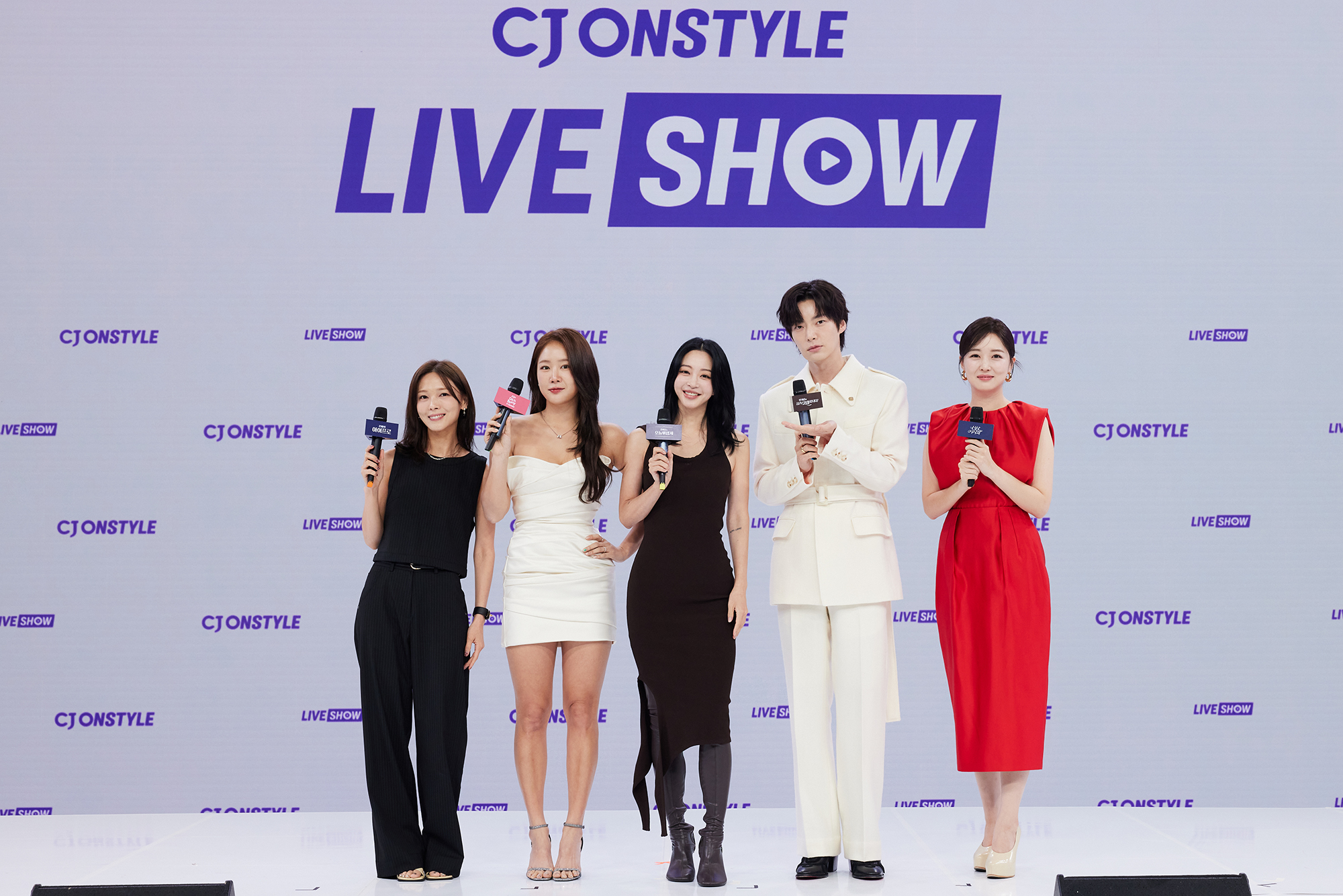 새판 짠 Cj온스타일 초대형 모바일 라이브쇼 출격 “콘텐츠 커머스 ‘뉴노멀 전략 승부수” Cj 뉴스룸