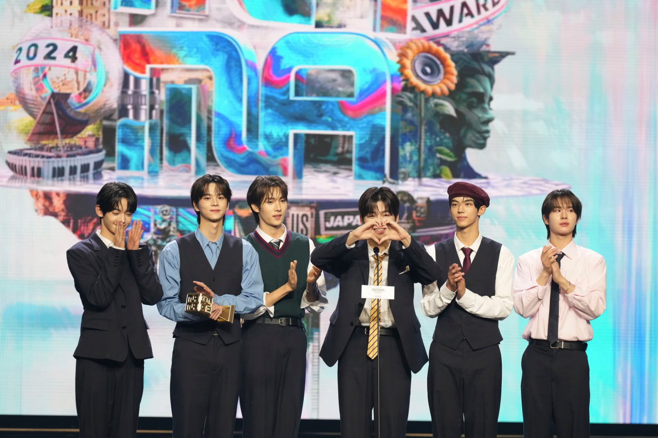 [CJ ENM 엔터] 화제의 시상식 막 올린다! 美→日 이어지는 뜨거운 열기 03 – CJ미디어라이브러리