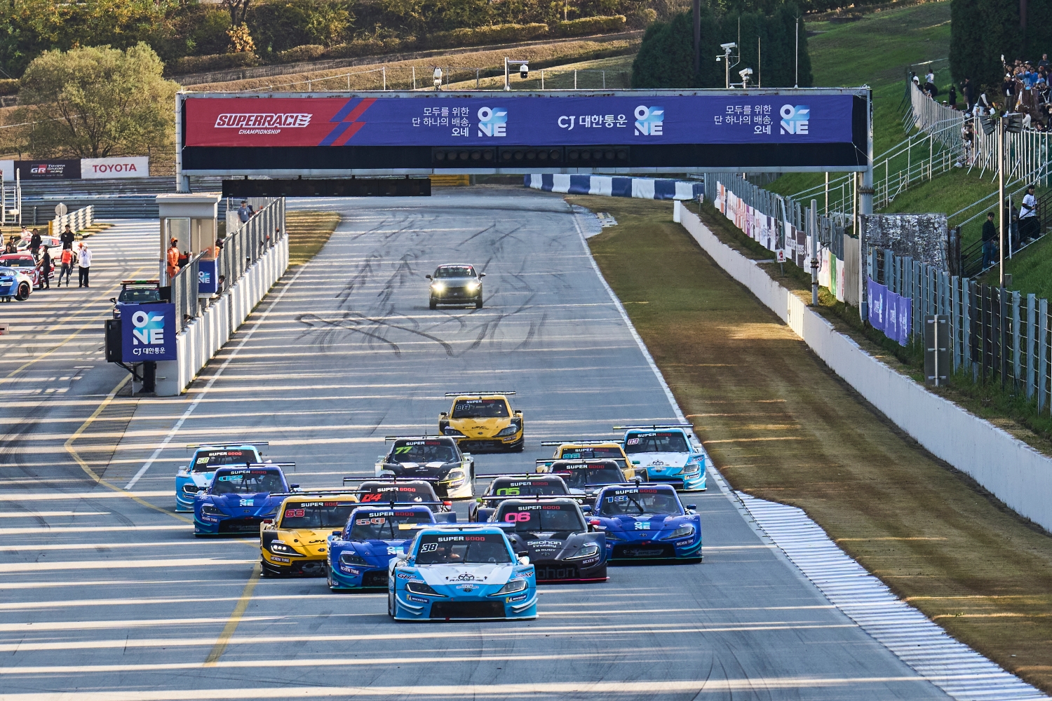 [CJ대한통운] 정의철, 시즌 2승 신고…슈퍼 6000 챔피언 싸움 끝까지 간다 01 – CJ미디어라이브러리